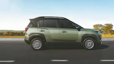 Hyundai Exter Images - Interior & Exterior Photo Gallery [100+ Images ...