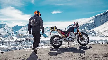 Images of Royal Enfield Himalayan Electric | Photos of Himalayan ...