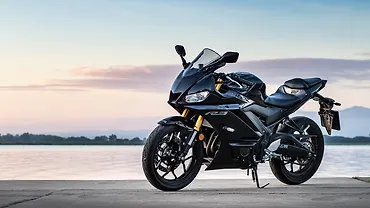 Yamaha YZF-R3 Front Mudguard Image – BikeWale