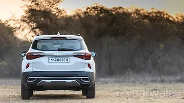 Kia Seltos Images - Interior & Exterior Photo Gallery [50+ Images ...