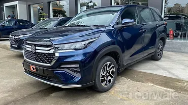 Maruti Invicto Price - Images, Colours & Reviews - CarWale