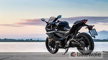 Images of Yamaha R3 | Photos of R3 - BikeWale