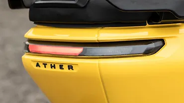 Ather Rizta Front View Image – BikeWale