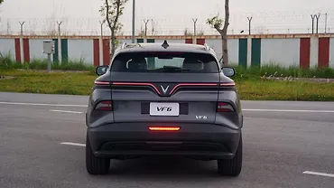 VF 6 Rear Door Image, VF 6 Photos in India - CarWale