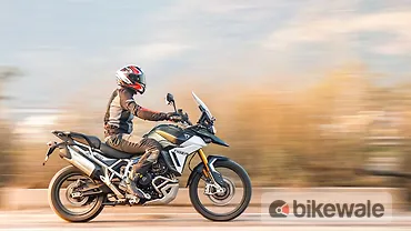 Triumph Tiger 900 Front View Image – BikeWale