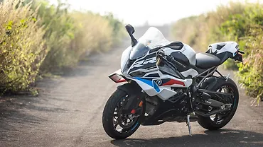 BMW S1000RR Left Side View Image – BikeWale