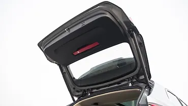 BMW iX1 LWB Images - iX1 LWB Interior & Exterior Photo Gallery [50 ...