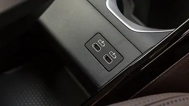 BMW iX1 LWB Charging Ports - CarWale