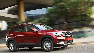 Seltos Rear View Image, Seltos Photos in India - CarWale