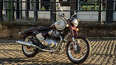 Images of Royal Enfield Classic 650 | Photos of Classic 650 - BikeWale