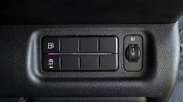 Thar Dashboard Switches Image, Thar Photos in India - CarWale