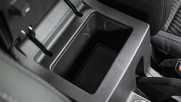 Thar Right Side View Image, Thar Photos in India - CarWale