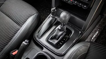 Thar Right Side View Image, Thar Photos in India - CarWale