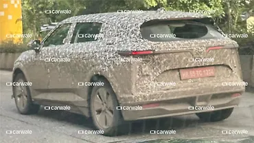 VF 7 Rear Badge Image, VF 7 Photos in India - CarWale