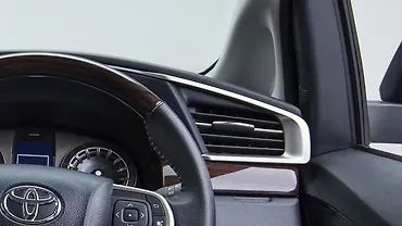 Innova Crysta [2016-2020] Right Side Air Vents Image, Innova Crysta ...