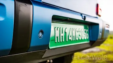 G580 with EQ Technology Dashboard Image, G580 with EQ Technology Photos ...