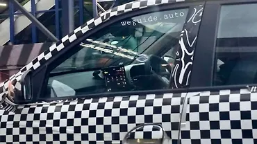 Kwid EV Infotainment System Image, Kwid EV Photos in India - CarWale