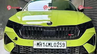Octavia RS Front View Image, Octavia RS Photos in India - CarWale