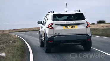 Renault New Duster Images - New Duster Interior & Exterior Photo ...