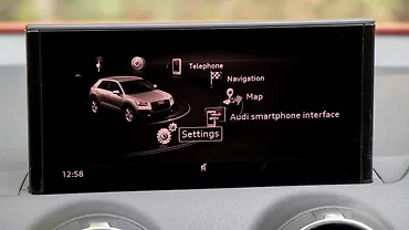 Q2 Infotainment System Image, Q2 Photos in India - CarWale