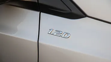 Xcent Rear Logo Image, Xcent Photos in India - CarWale