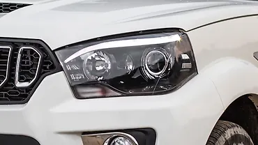 Scorpio 2021 Rear Spoiler Image, Scorpio 2021 Photos in India - CarWale