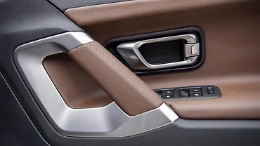 Harrier [2019-2023] Front Right Door Pad Handle Image, Harrier [2019 ...