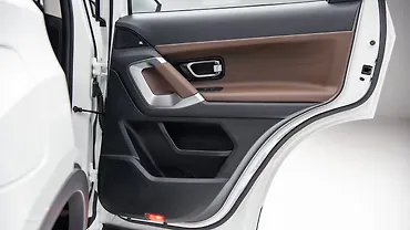 Harrier [2019-2023] Rear Door Pad Image, Harrier [2019-2023] Photos in ...