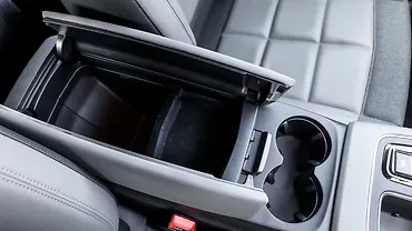 C5 Aircross [2021-2022] Front Centre Arm Rest Storage Image, C5 ...