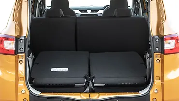 Triber [2019-2023] Horn Boss Image, Triber [2019-2023] Photos in India ...