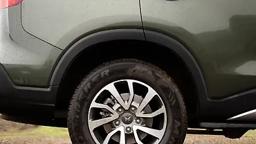 Scorpio N Rear Spoiler Image, Scorpio N Photos in India - CarWale