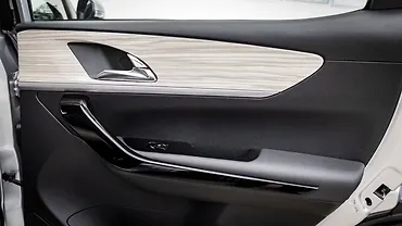 XUV700 Rear Door Pad Handle Image, XUV700 Photos in India - CarWale