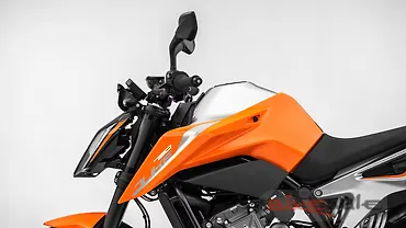 KTM 790 Duke Fuel Tank Image – BikeWale