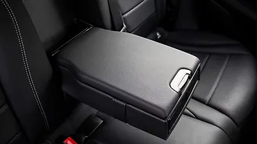 Mercedes-Benz GLC Images - Interior & Exterior Photo Gallery [250 ...