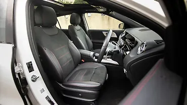 Mercedes-Benz GLA Images - Interior & Exterior Photo Gallery [200 ...