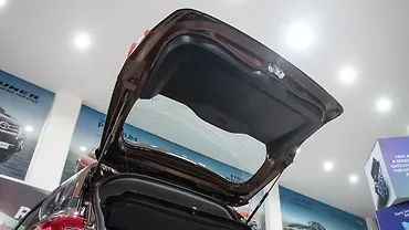 Urban Cruiser Open Boot/Trunk Image, Urban Cruiser Photos in India ...