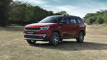 Jeep Meridian Images - Interior & Exterior Photo Gallery [200+ Images ...