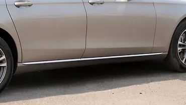 E-Class Side Cladding Image, E-Class Photos in India - CarWale