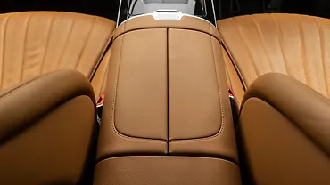 S-Class Front Centre Arm Rest Image, S-Class Photos in India - CarWale