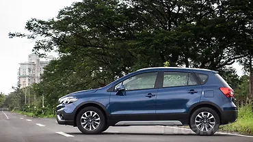 S-Cross 2020 Rear Seats Image, S-Cross 2020 Photos in India - CarWale