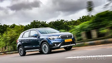 S-Cross 2020 Rear Seats Image, S-Cross 2020 Photos in India - CarWale