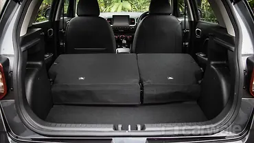 Venue [2019-2022] Interior Image, Venue [2019-2022] Photos in India ...