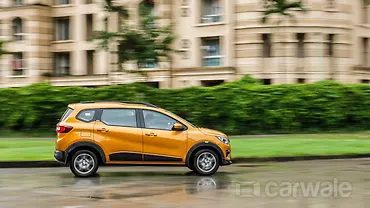 Triber [2019-2023] Interior Image, Triber [2019-2023] Photos in India ...