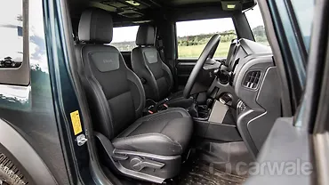 Thar Front Row Seats Image, Thar Photos in India - CarWale