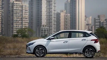 Hyundai i20 Images - Interior & Exterior Photo Gallery [300+ Images ...