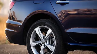 A4 Rear Fender Image, A4 Photos in India - CarWale