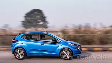 Altroz Rear View Image, Altroz Photos in India - CarWale