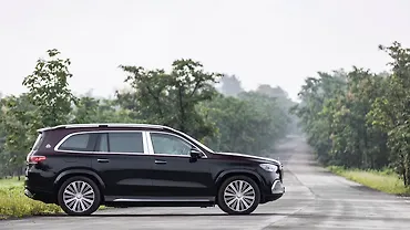 Maybach GLS Rear View Image, Maybach GLS Photos in India - CarWale