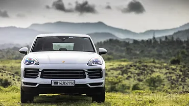 Porsche Cayenne Images - Interior & Exterior Photo Gallery [150+ Images ...