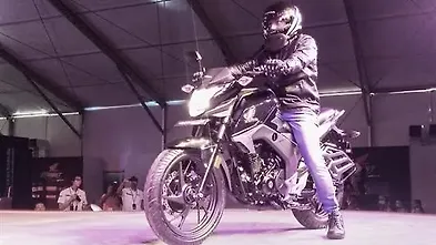 Honda CB Trigger Price, Images & Used CB Trigger Bikes - BikeWale